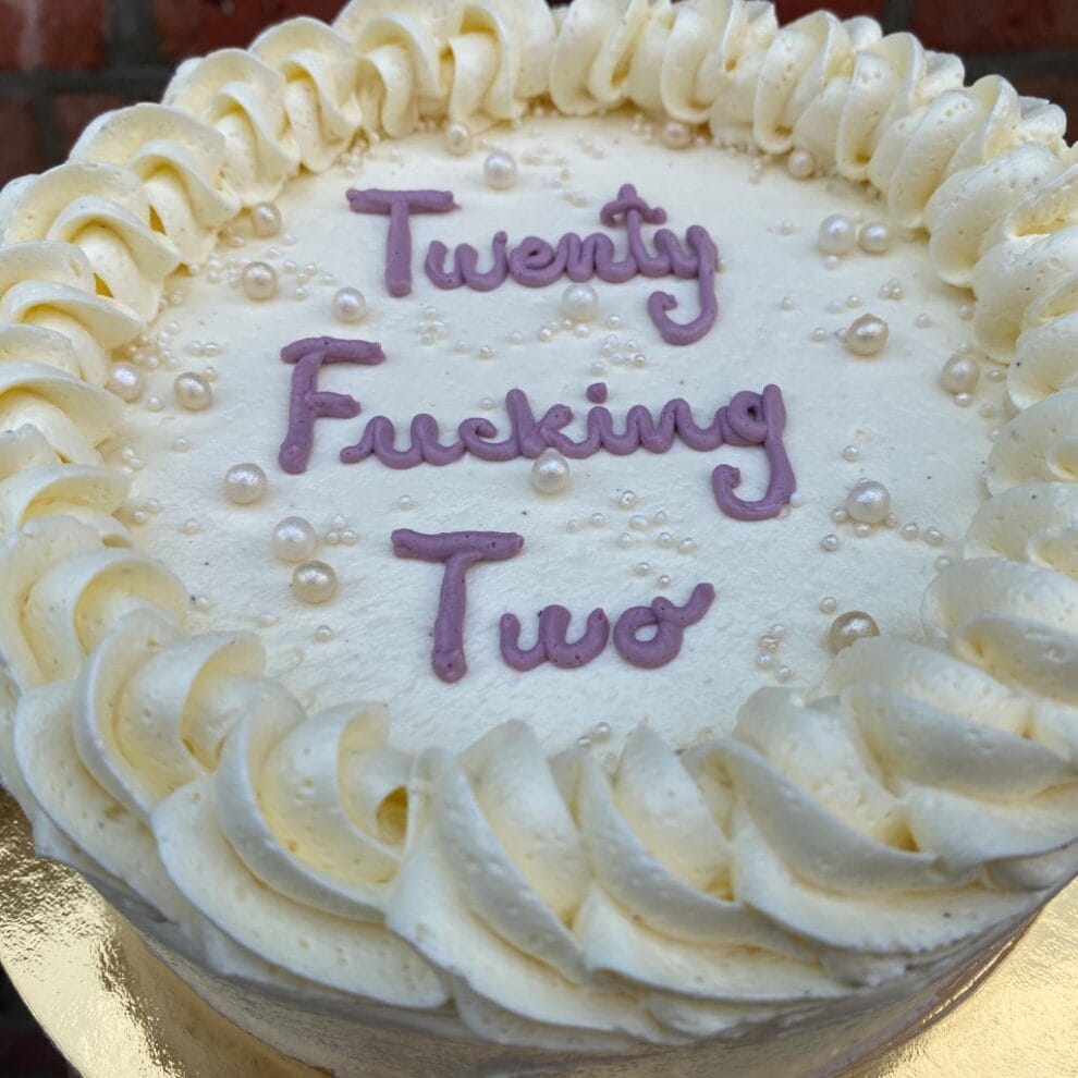 Taart met tekst - Amsterdam Cupcake Company